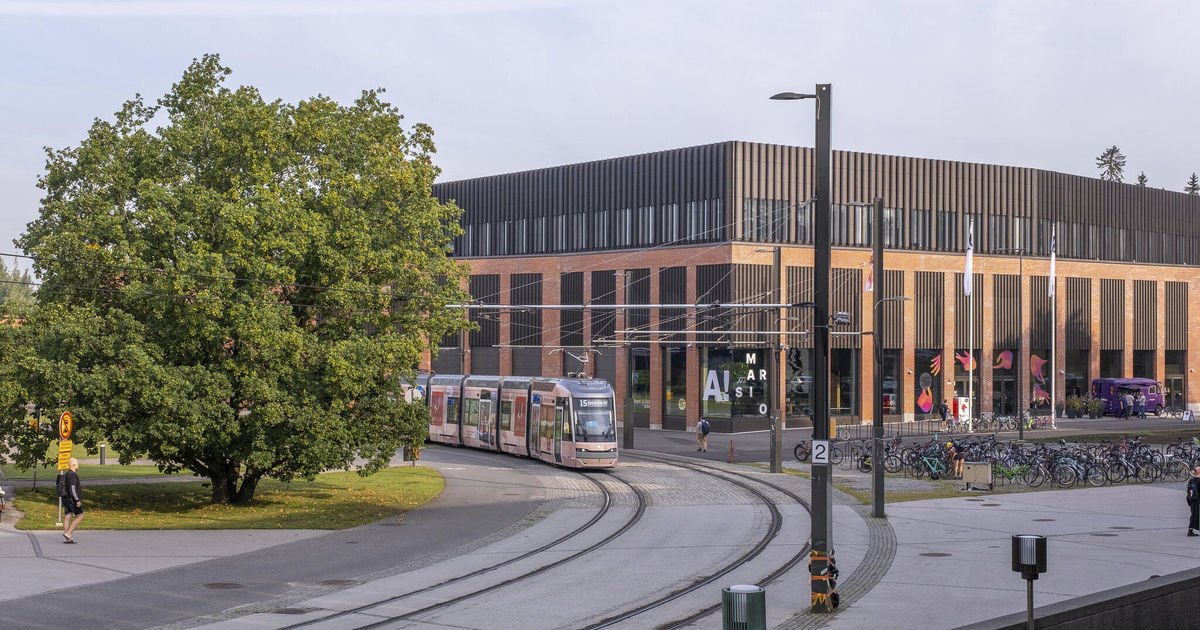 The architecture of the Marsio building completes the campus centre ...